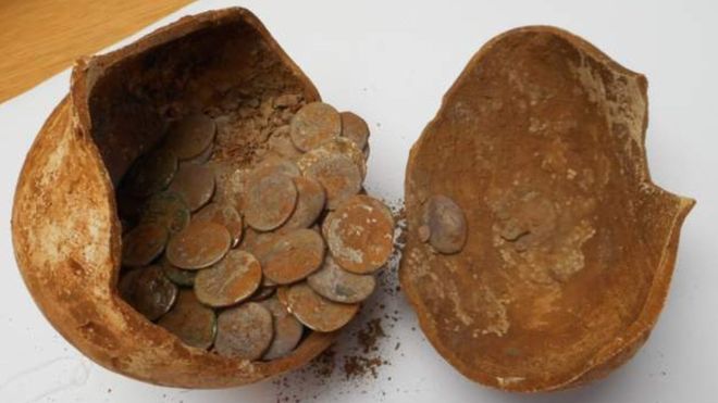 Largest Collection of Roman Coins Found at Edgehill | Avon Dassett